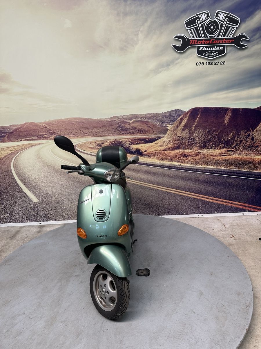 Piaggio Vespa ET4 125 CCM ab MFK ab 1999.00 (Gebraucht) in Liebistorf ...