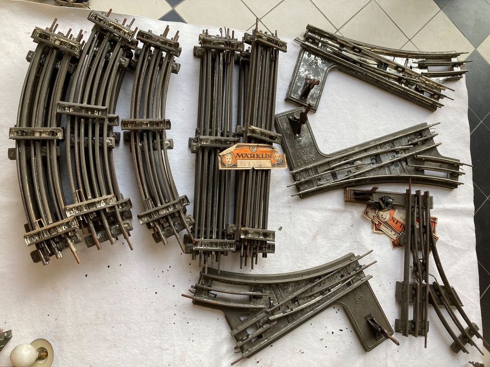 Marklin rails pour train électrique (Defekt) in Thônex für CHF 60 – mit ...