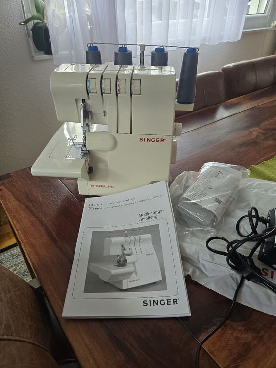 Singer Overlock Nähmaschine 14SH654, wie neu! (Neu (gemäss Beschreibung ...