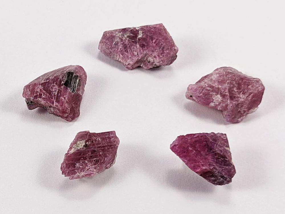 Rubin roh 5Stk. 23.10ct | Kaufen auf Ricardo