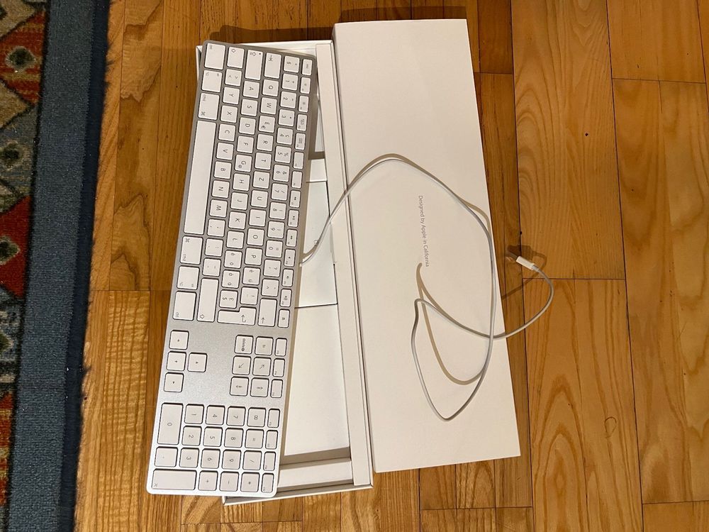 Tastatur Apple mit Zahlenblock | Kaufen auf Ricardo
