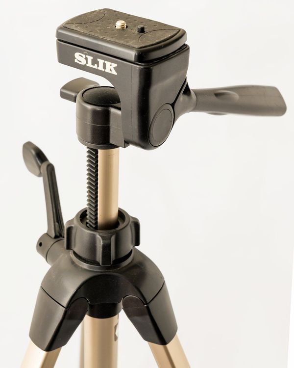 Slik U6000 Stativ (Gebraucht) in für CHF 19 – mit Lieferung auf Ricardo ...