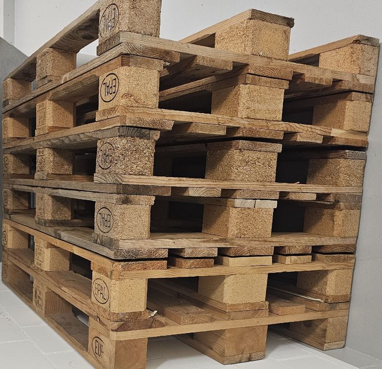 Robuste Europaletten zu verkaufen (Gebraucht) in Winterthur für CHF 45 – nur Abholung auf ...