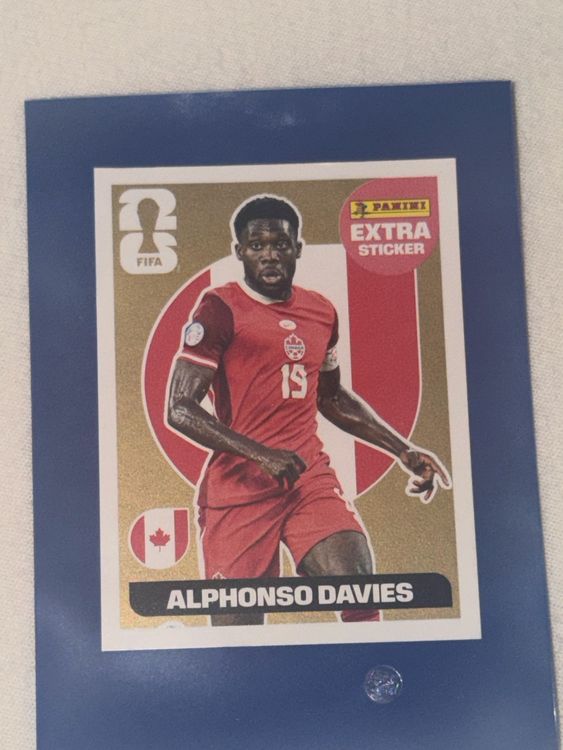 Panini FIFA 2026 Extra Sticker Alphonso Davies GOLD (Neu (gemäss ...