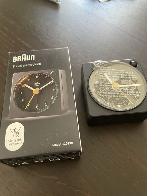 Braun travel alarm clock (Gebraucht) in Basel für CHF 5 – mit Lieferung ...