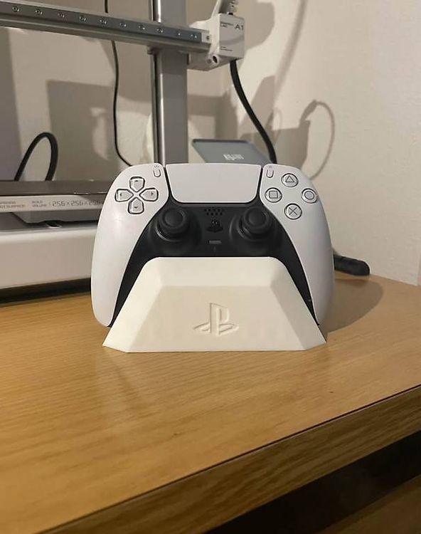 PS5 Controller Stand - 3D Printed (Neu und originalverpackt) in Luzern ...