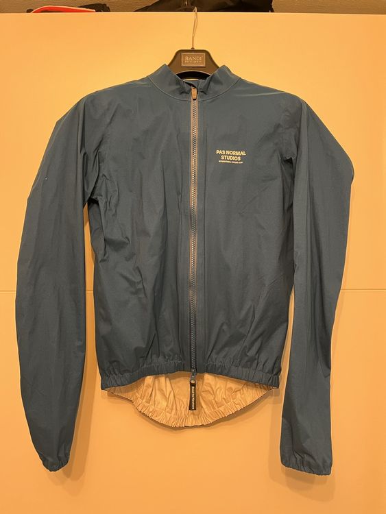 Pas Normal Studios Mechanism Rain Jacket dark blue - M (PNS) (Gebraucht ...