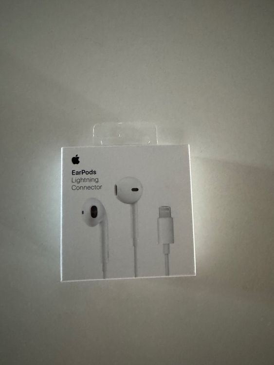 Apple Kopfhörer (Neu und originalverpackt) in Ramsen für CHF 11 – mit ...