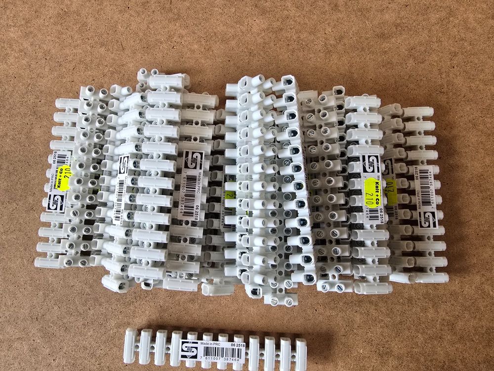 Posten diverser Steffen Lüsterklemmen in weiss ab 1.- (Neu (gemäss ...