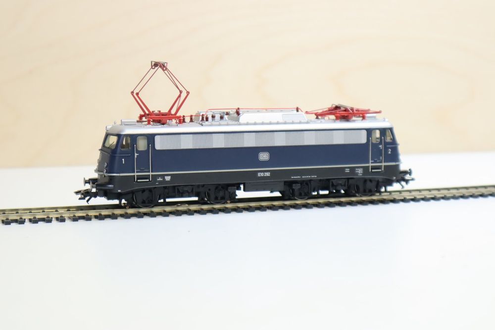 Märklin E-Lok E10 - MFX + Sound 29440 (Gebraucht) in Winterthur für CHF ...