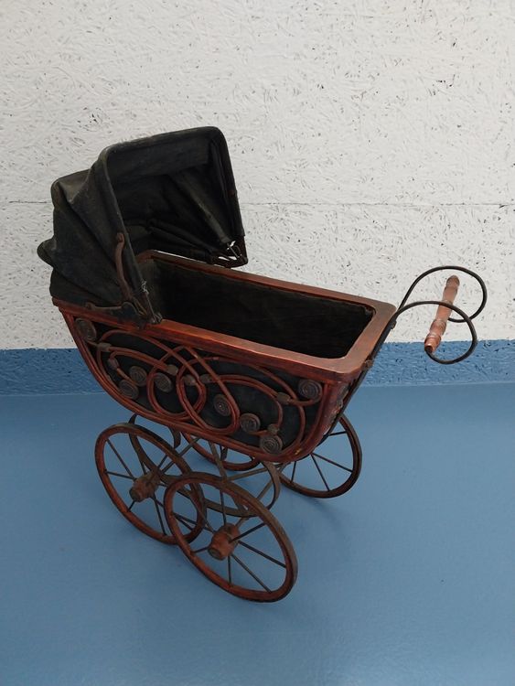 Antiker Puppenwagen | Kaufen auf Ricardo