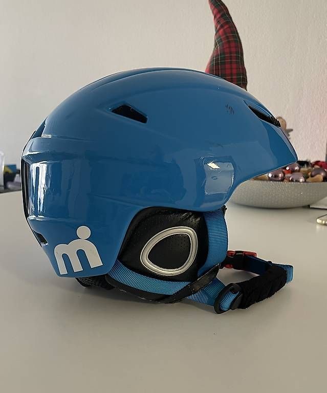 Casco da sci misura 55 cm (Gebraucht) in Mendrisio für CHF 20 – nur ...