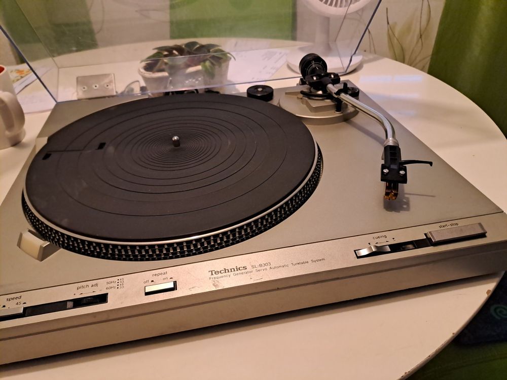 Technics SL - B303 (Gebraucht) in Uetendorf für CHF 40 – mit Lieferung ...