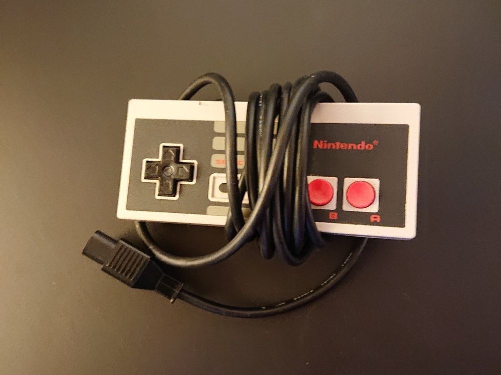 Nintendo NES - Original Controller - Funktioniert Top (Gebraucht) in Liestal für CHF 29.9 – mit ...