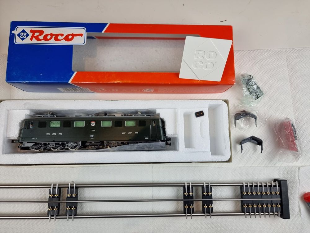 Roco 43698 Ae 6/6 H0 DC digital 1:87 ESU LokPilot 4 (Neu (gemäss ...