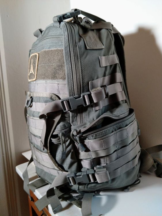 TAD Gear Fast Pack EDC Rucksack (Neu (gemäss Beschreibung)) in Adliswil ...