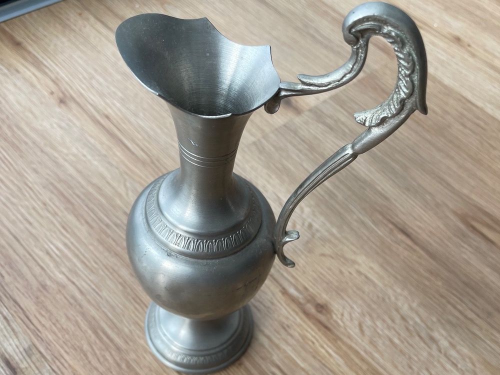 Carafe en étain pure 95% (Gebraucht) in La Chaux-de-Fonds für CHF 19 – mit Lieferung auf Ricardo ...
