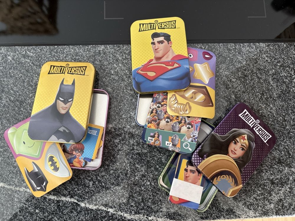 McDonalds Happy Meal x DC Universe Geschenke (Neu und originalverpackt ...