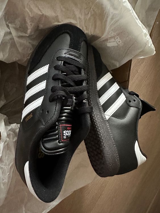 ADIDAS Samba J, Gr. 38 (Neu und originalverpackt) in Zürich für CHF 85 ...