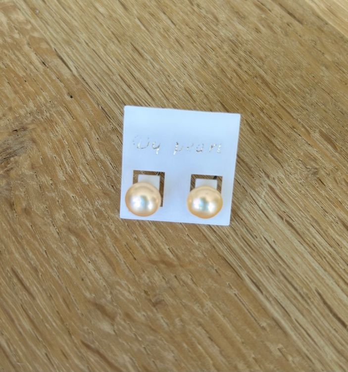 Klassisch schöne Ohrstecker Zuchtperlen Champagnerfarben (Neu und originalverpackt) in Kloten ...