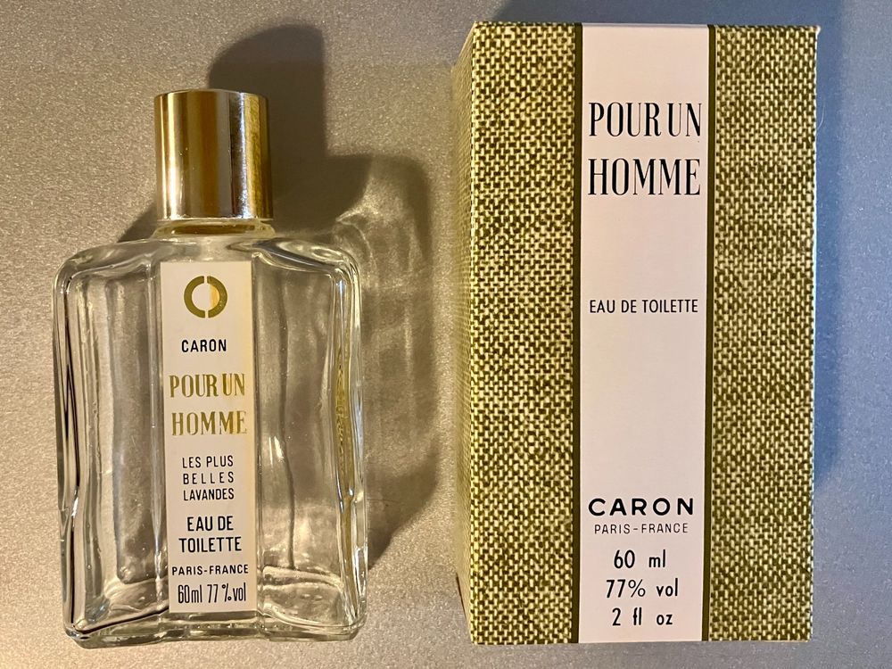 Flacons Caron Pour un Homme et YSL La Nuit de l'Homme, vides (D ...