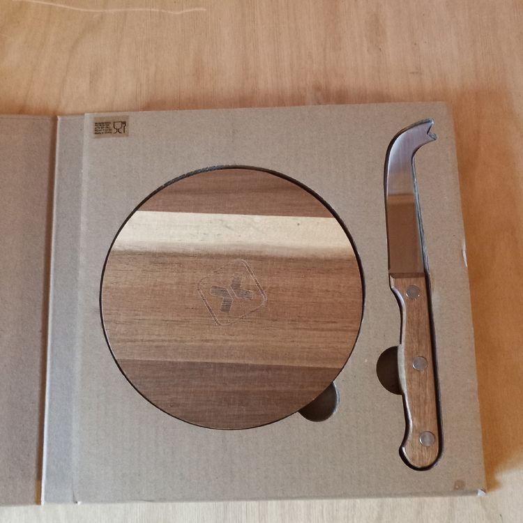 Käsebrett-Set aus Holz, ideal für gemütliche Abende NEU (Neu und ...