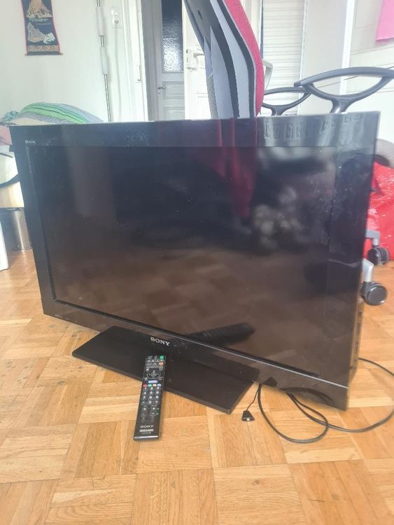 Sony-TV-32-Zoll-80cm-Diagonale mit Wandhalterung (Gebraucht) in Zürich ...