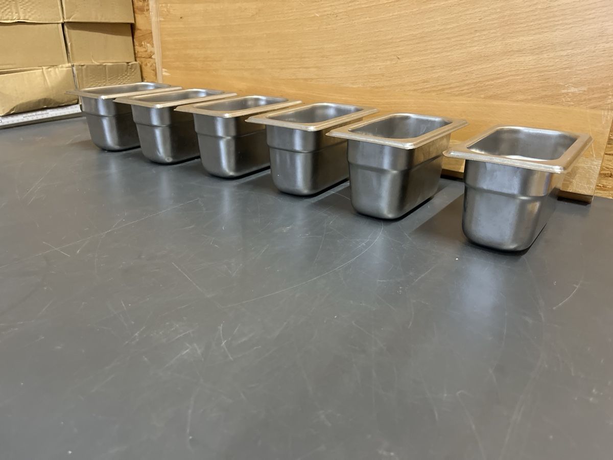6 x 1/9 Gastronorm Behälter 10 cm FRANKE,robust (Gebraucht) in ...