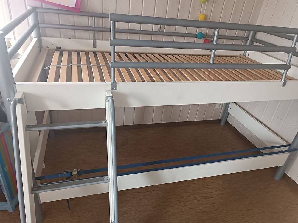 Lit en hauteur enfant 80×180 cm avec toboggan (D'occasion) à Ecuvillens ...