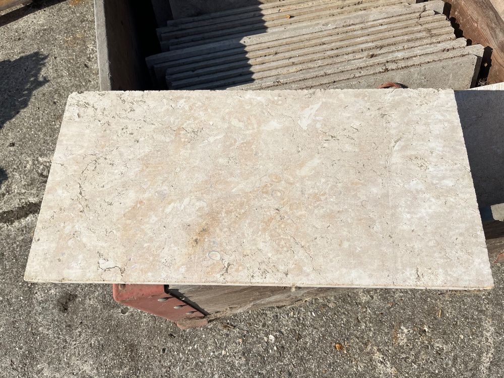 Solothurner Kalkstein Platten (Gebraucht) in Härkingen für CHF 52 – nur ...