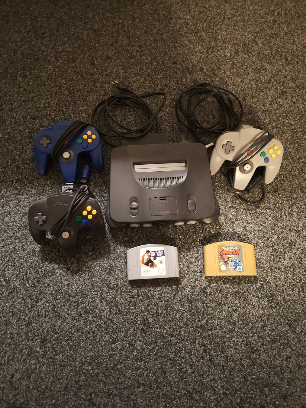 Nintendo 64 inkl. 3 Controller + 2Spiele (Pokémon Stadium 2) (Gebraucht ...