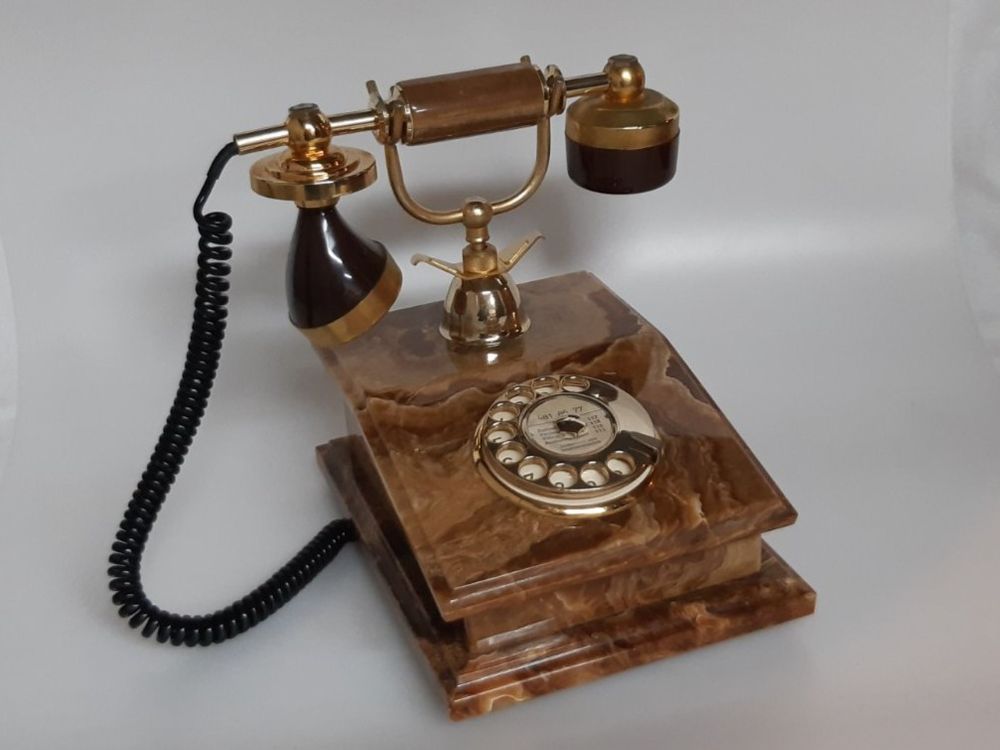 Telefon alt mit Wählscheibe, aus Marmor (Gebraucht) in Winterthur für ...