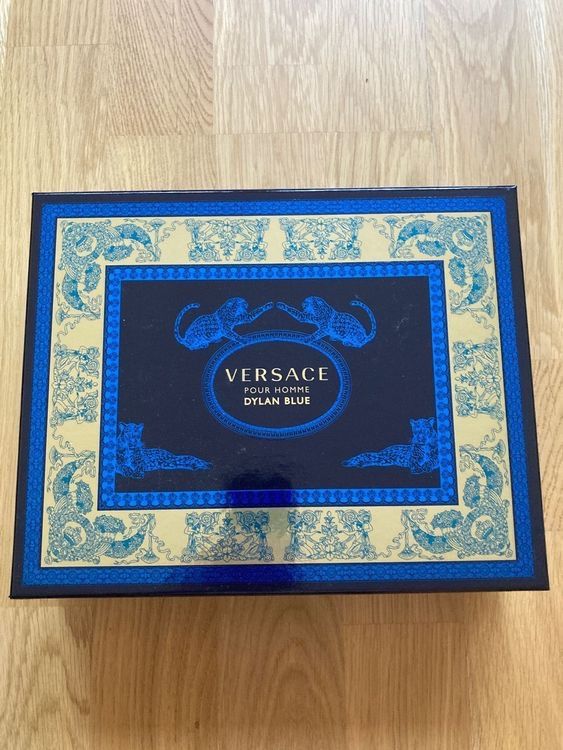 Versace Dylan Blue Pour Homme 50 ml EdT 2x Pflege Geschenk (Neu und ...
