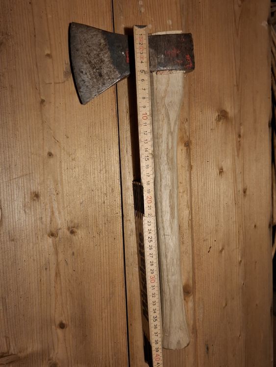 Kleines Beil (600g) (Gebraucht) in Maladers für CHF 20 – mit Lieferung ...