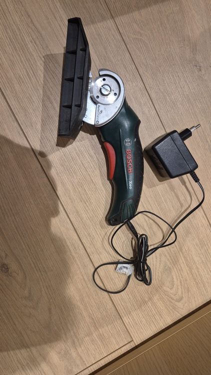 Bosch XEO AutoSharp Universalschneider (Nr 152) (Gebraucht) in Illnau ...
