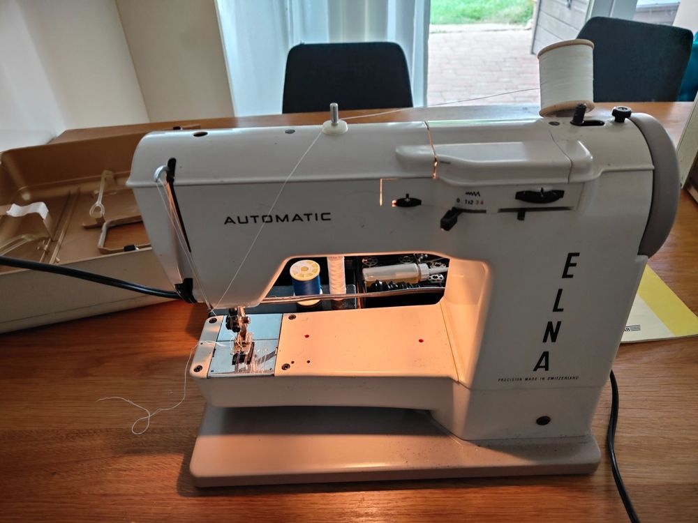 Alter Elna Automatic Nähmaschine | Kaufen auf Ricardo