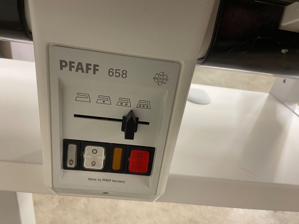 Pfaff 658 Bügelmaschine (Gebraucht) in für CHF 220 – nur Abholung auf ...