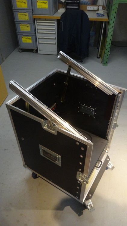 19 Zoll Rack Winkel-Case AAC 14HE mit Rollen (Gebraucht) in Opfikon für CHF 125 – nur Abholung ...