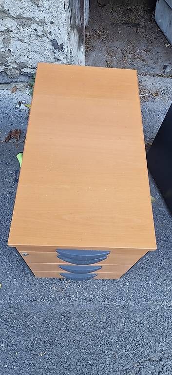 2 Caisson roulant 3 tiroirs verrouillable avec clé. (Gebraucht) in ...