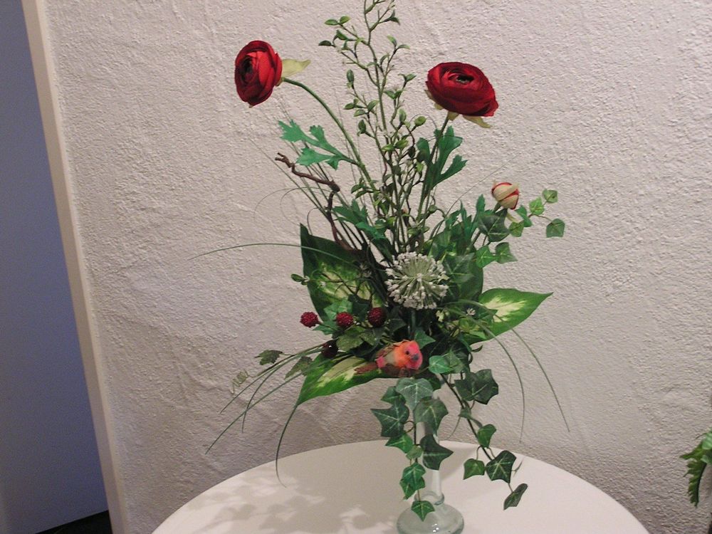 Strauss Rot mit Ranunkeln (Neu und originalverpackt) in Meilen für CHF ...