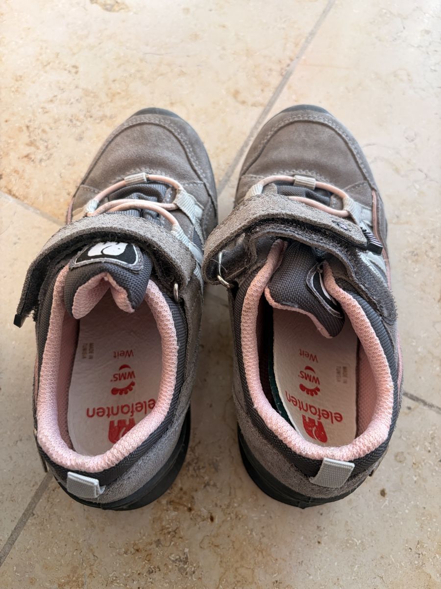 Elefanten Schuh Kinder (Gebraucht) in Basel für CHF 5 – mit Lieferung ...