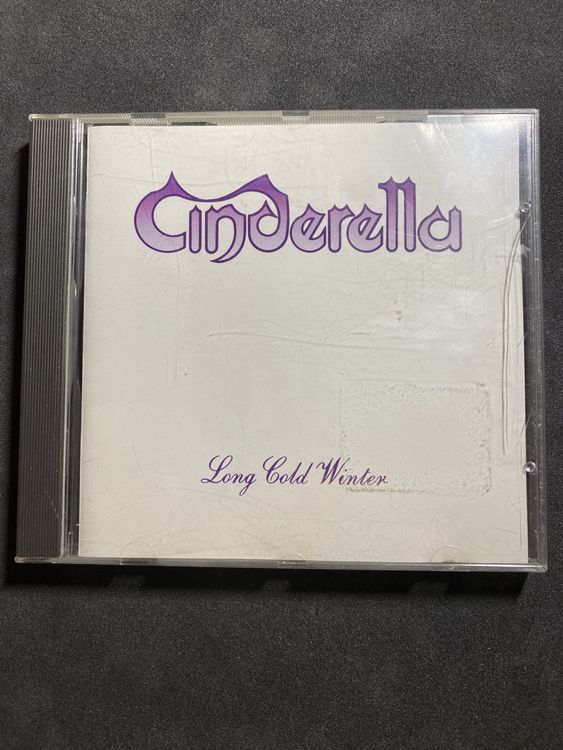 Cinderella log cold winter (Usato) a Thayngen per CHF 3 – con consegna ...