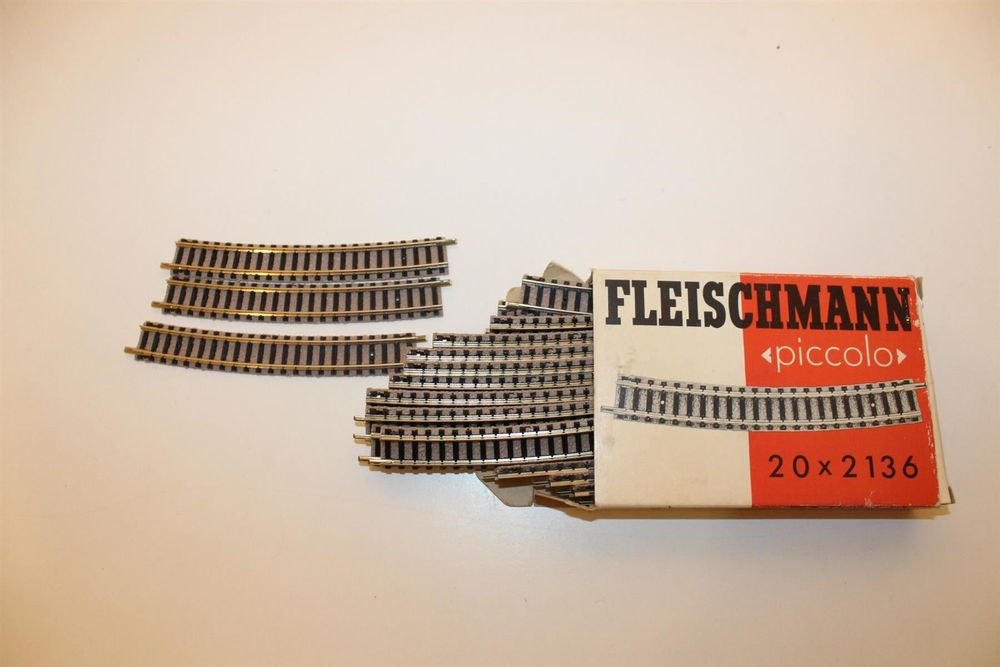 Spur N Fleischmann 2136 Gleise 18 Stück (Neu (gemäss Beschreibung)) in ...