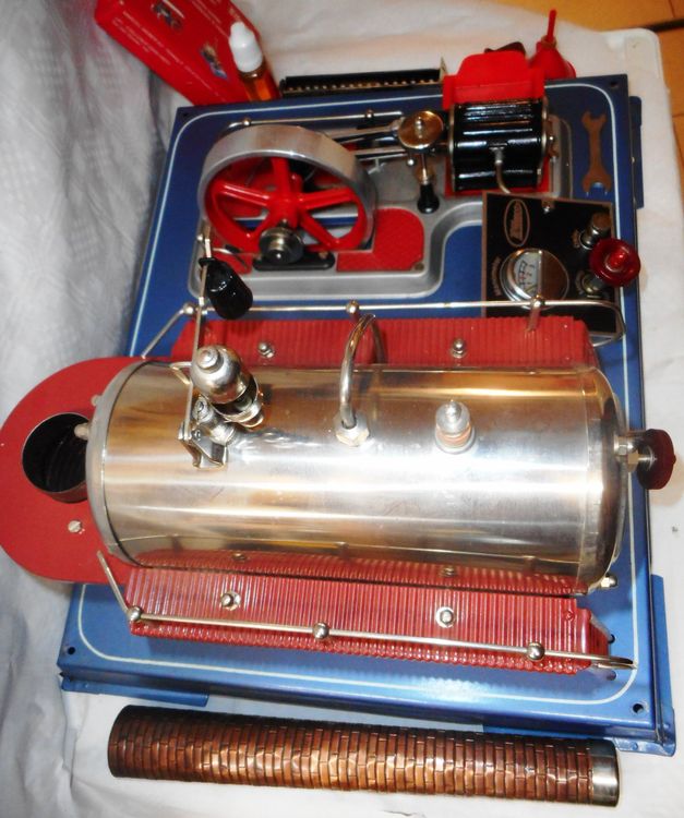 Dampfmaschine Wilesco D24 mit Zubehör NEUWERTIG (Neu (gemäss Beschreibung)) in Hefenhofen für ...