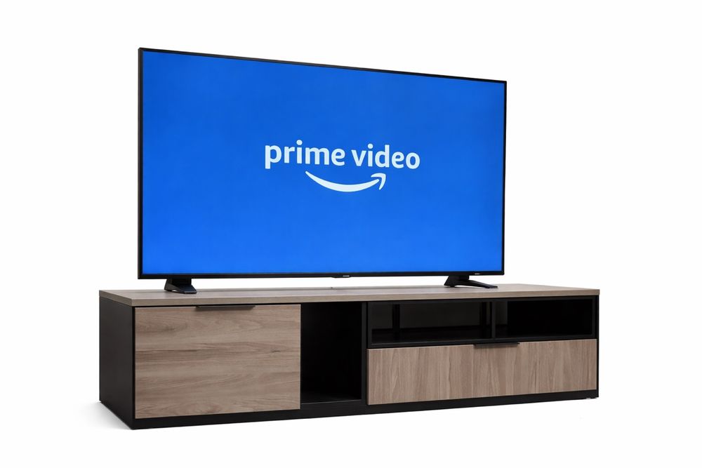 Perfect Condition Flatscreen TV - Get Ready for Summer! (Gebraucht) in ...