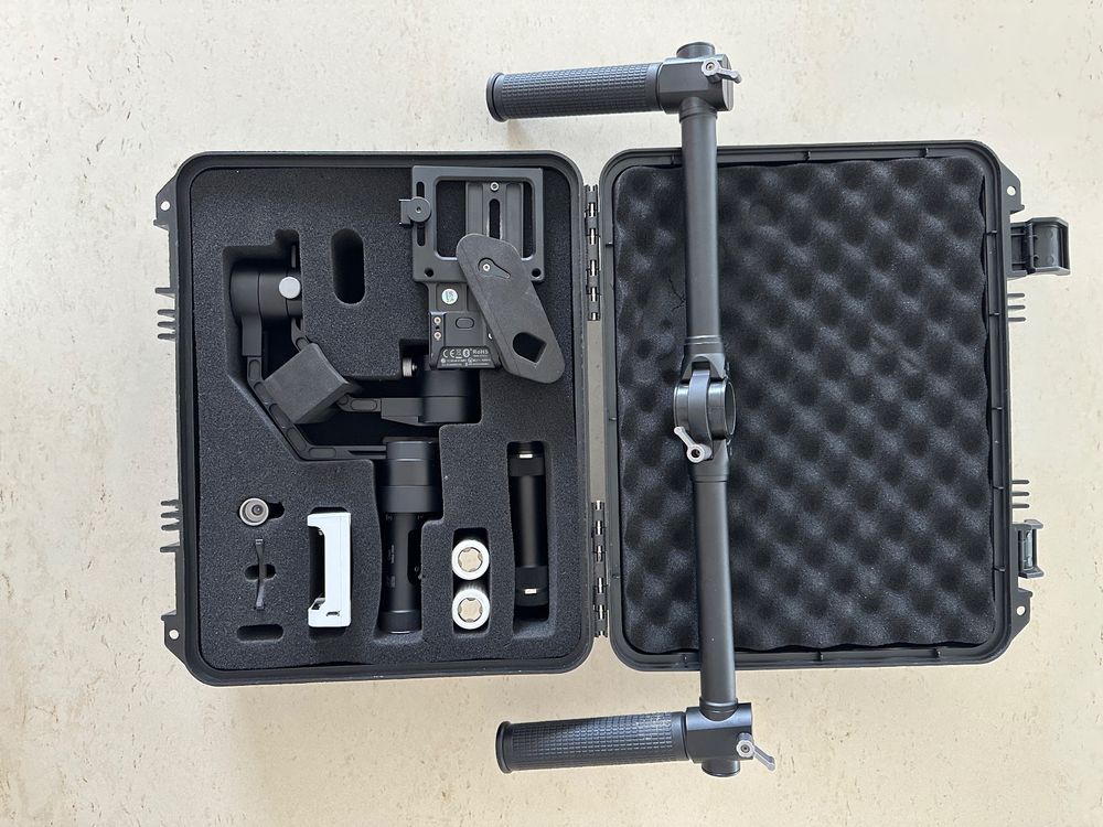 Zhiyun Crane V2 Gimbal Stabilisateur portable à 3 axes | Kaufen auf Ricardo