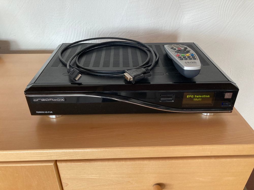 Dreambox DM8000 HD PVR mit 2 TB Harddisk (Gebraucht) in Effretikon für ...
