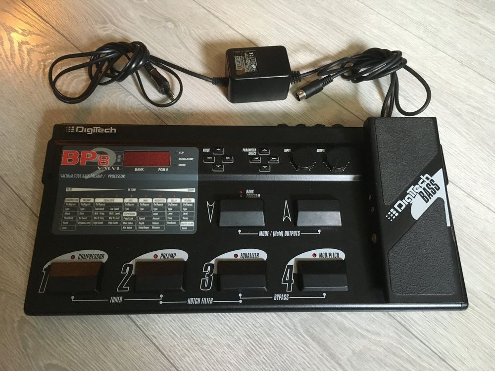 Digitech BP8 Valve Bass Multieffekt-Röhrenvorverstärker (Gebraucht) in ...