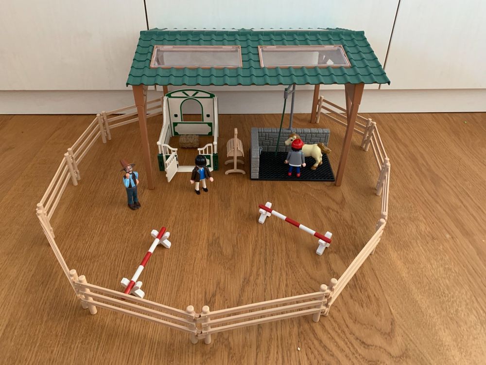 Offene Scheune mit Gehege | Kaufen auf Ricardo