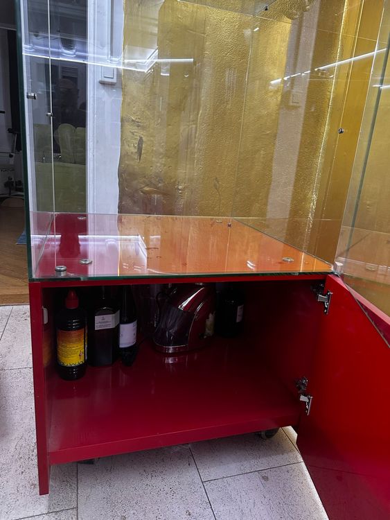 Glasvitrine auf Rollen – abschliessbar – Showroom / Display (Gebraucht ...